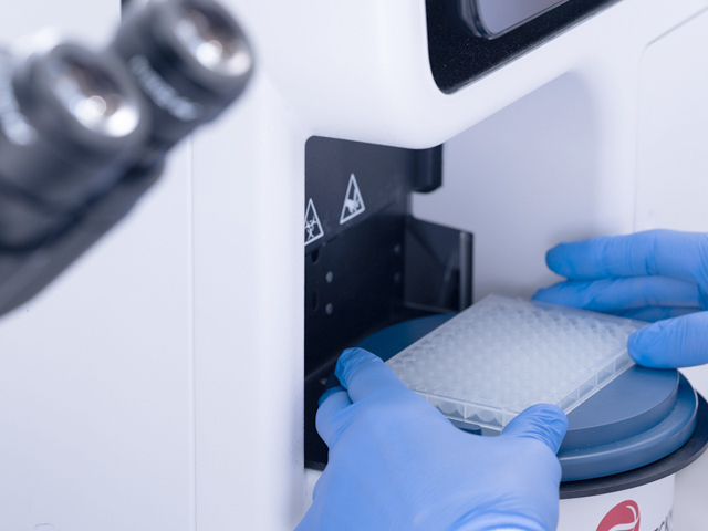 About Us - Akron Biotech